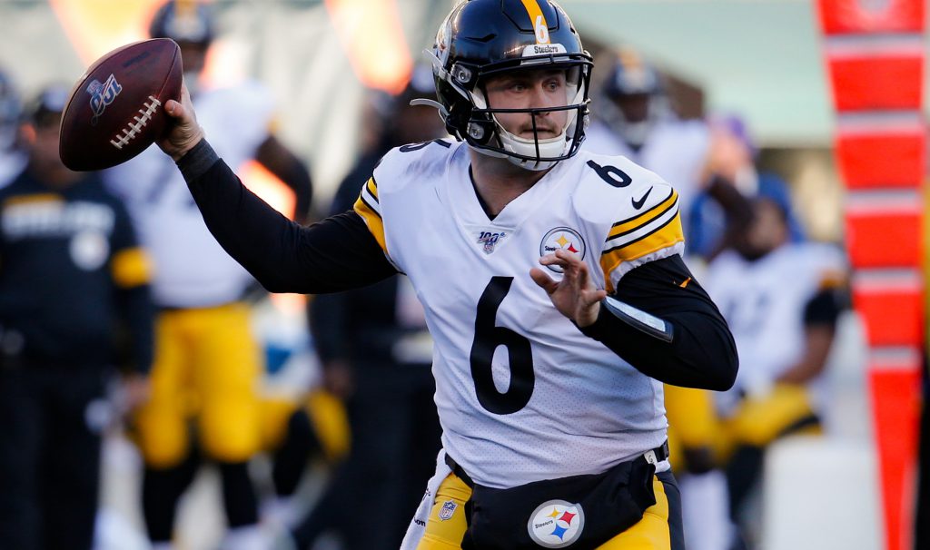 Steelers Officially Name Delvin Hodges as QB for Sunday's Game Against ...